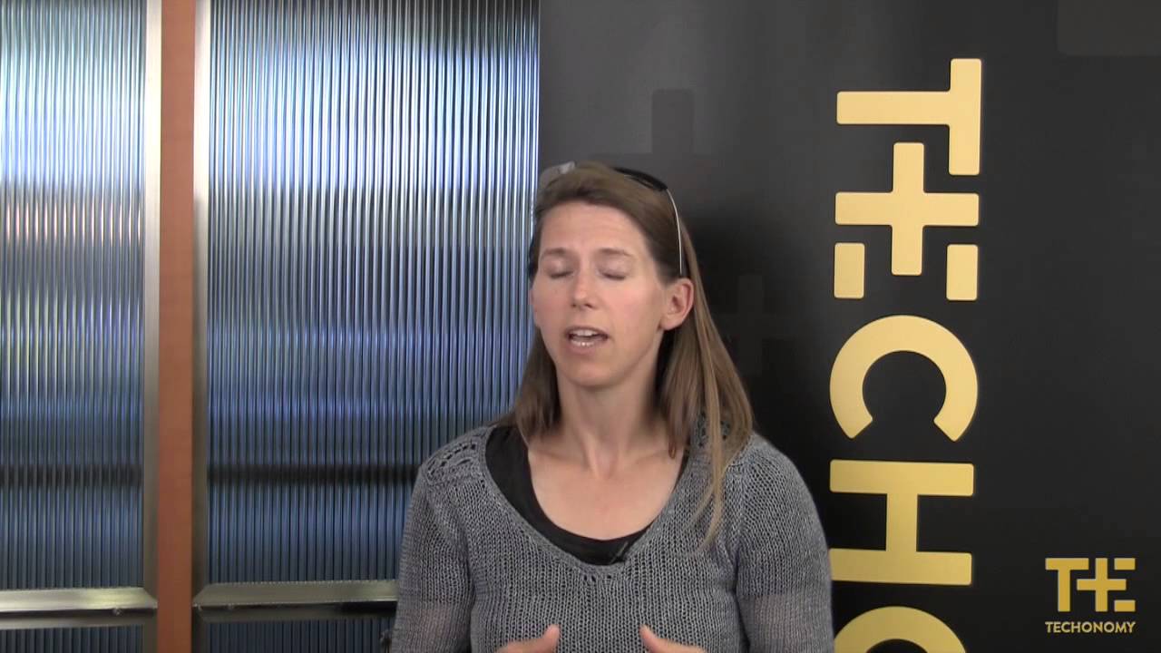 Trae Vassallo's Tour of Functional Geek Fashion - YouTube