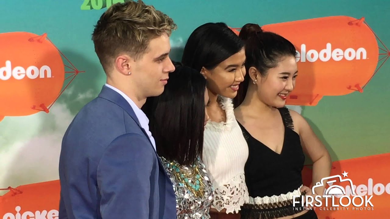 The Cast of Make It Pop arrives at the 2016 Kid's Choice Awards Up to ...