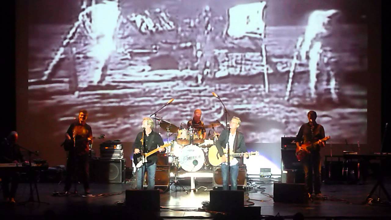 AMERICA - Sandman 2-22-2014 - YouTube