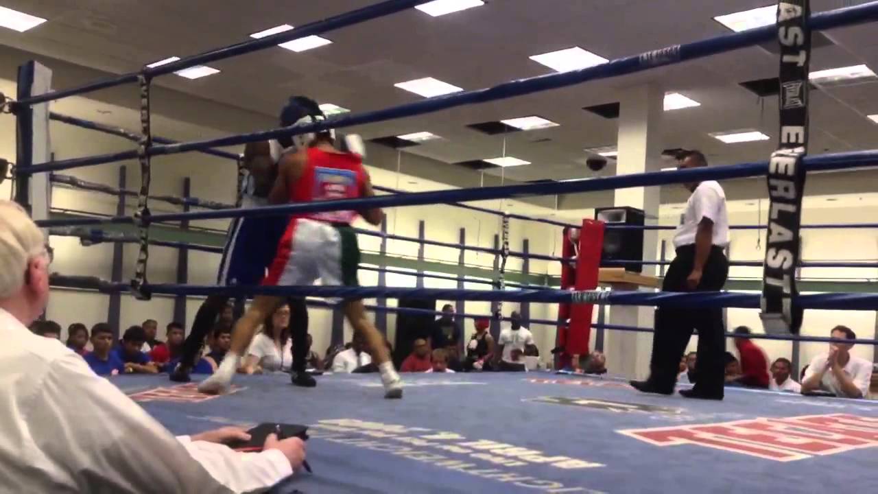 Shy Boy @ Ann Wolf Boxing Show - YouTube