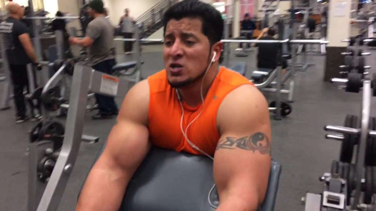 Upcoming Honduran Bodybuilder - YouTube