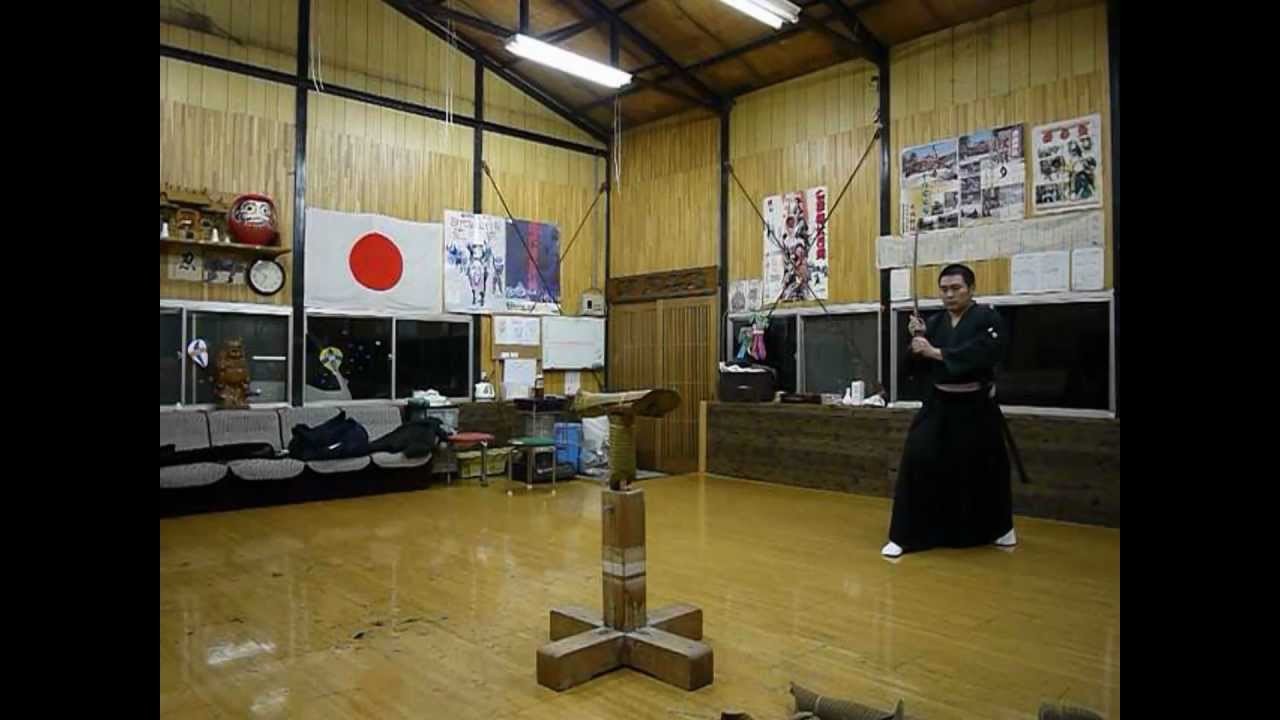 蜻蛉 とんぼ（その2） 日本刀 試し斬り Japanese Sword Test Cutting - YouTube