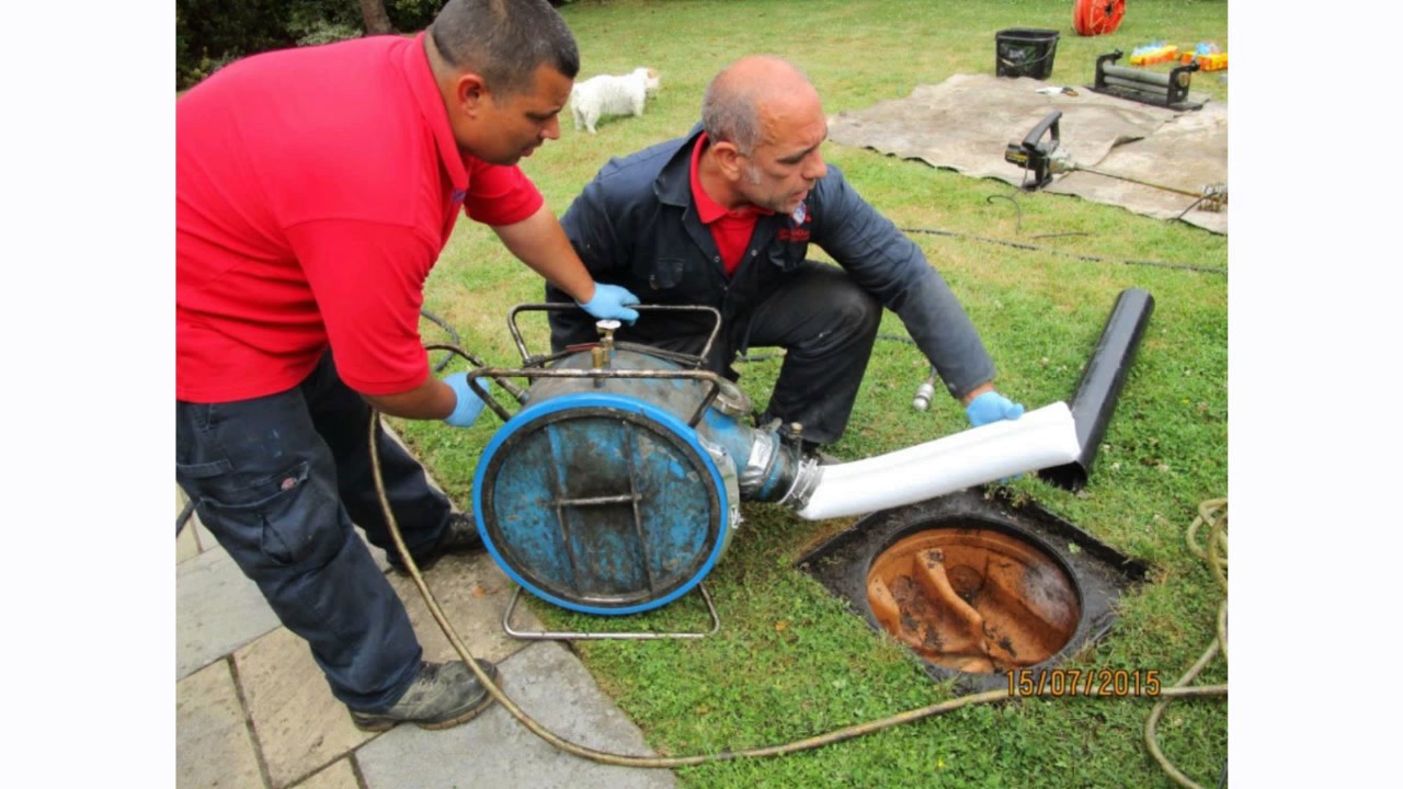 Drain Lining Process by Drain Doctor Gloucestershire - YouTube
