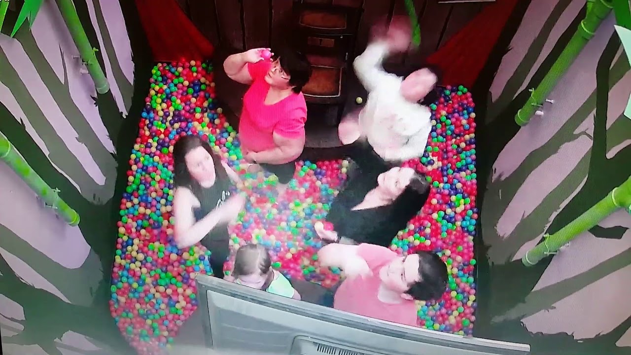 Opening The wonderland escape room details - YouTube