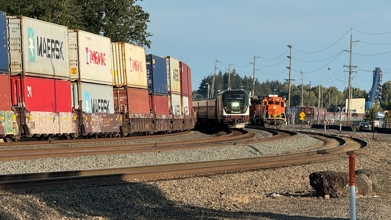 BNSF Seattle Subdivision Trains Pt 1: Woodland and Kalama - YouTube