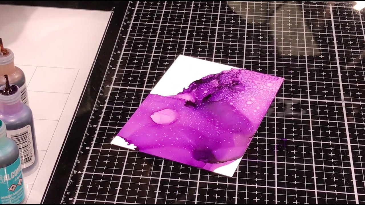 Tim Holtz demos 2 quick Alcohol Ink Techniques - Creativation 2020 ...