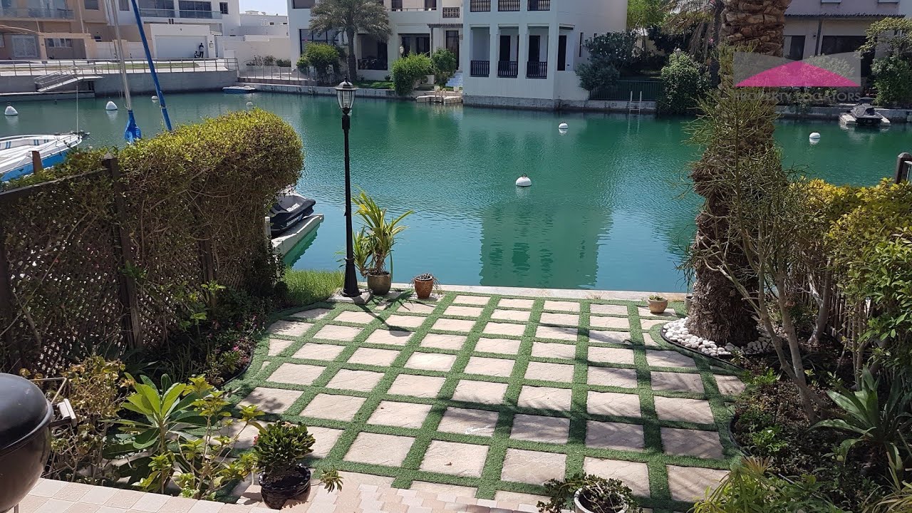 MD/069 - REDUCED PRICE/2.5M DEEP CANAL/BOAT MOORING - YouTube