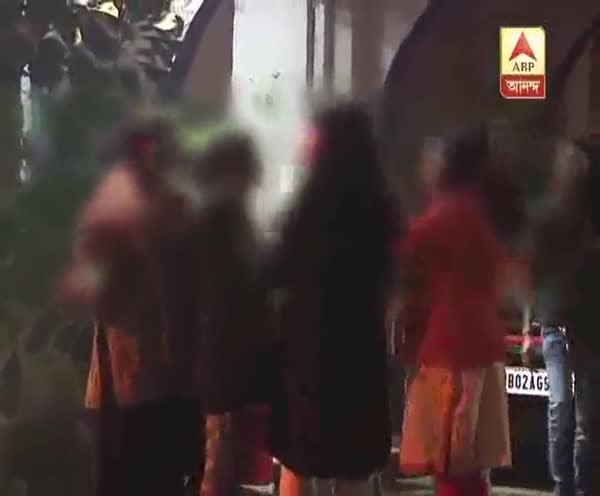 Snatching on Christmas eve at Chetla - YouTube