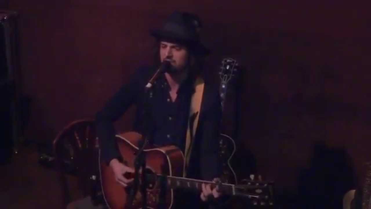 Taylor Locke "Time Stands Still" live acoustic SF 6/11/14 - YouTube