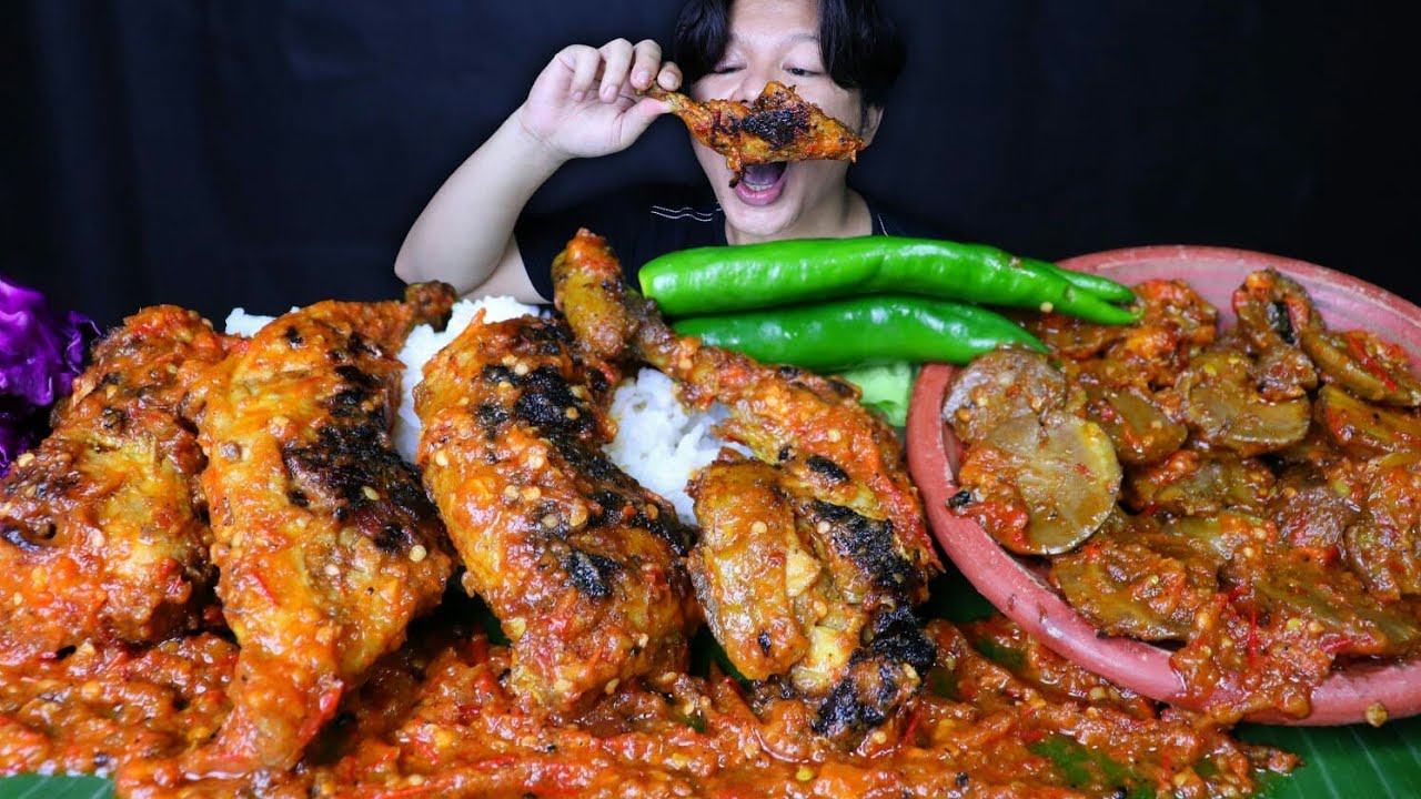 MUKBANG AYAM PEDAS INDONESIA PAKE ULAM JENGKOL - YouTube