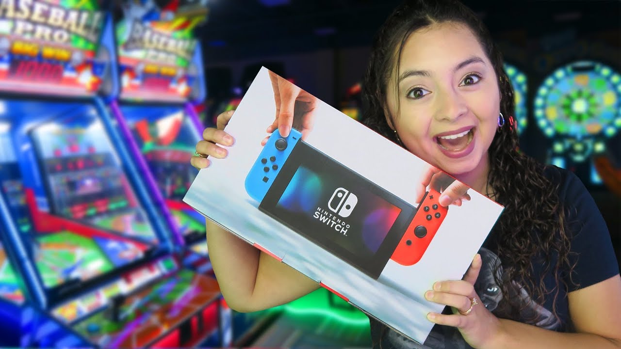 We won a Nintendo Switch at the arcade! - YouTube