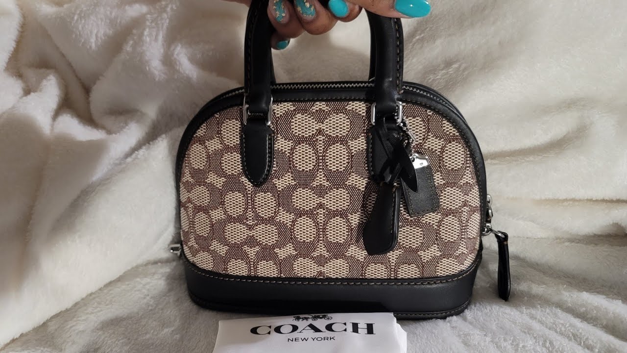 ||COACH OUTLET: UNBOXING|| Revel Bag 24 👜 - YouTube