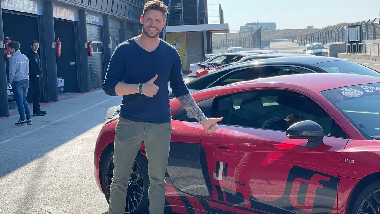 MET EEN AUDI R8 OP HET CIRCUIT VAN ZANDVOORT ! Mike Dekker #35 - YouTube