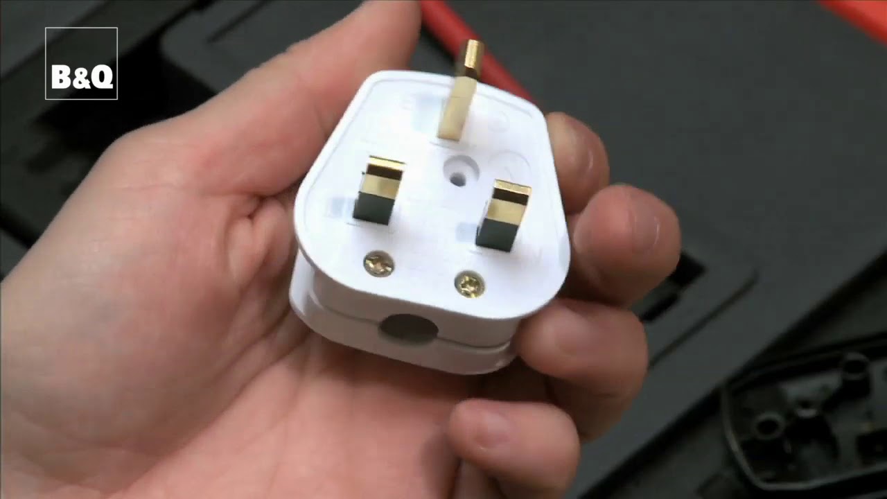 How to change a damaged plug or replace a fuse - YouTube