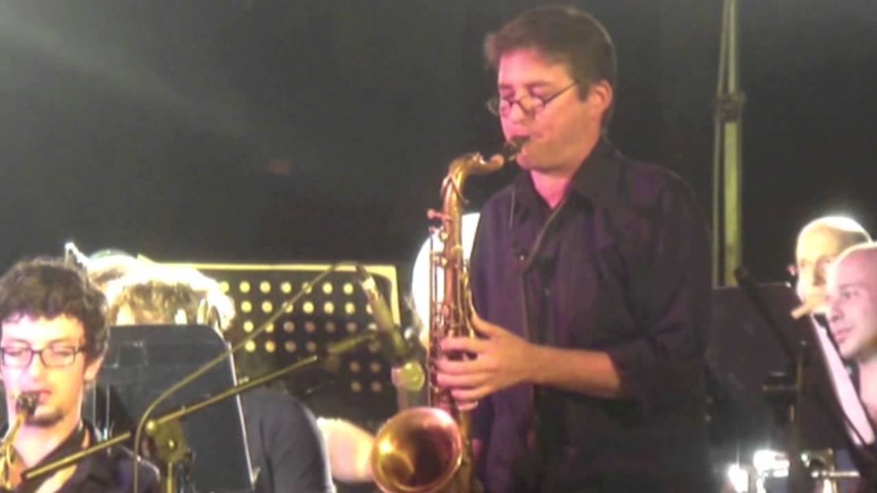 Dror Ben-Gur playing P. Mauriat tenor sax : PMST-86UL - YouTube