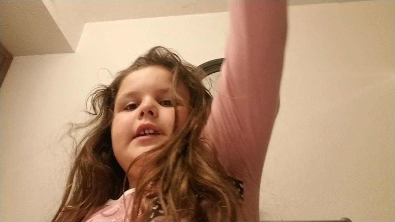 How to open a lol ball - YouTube