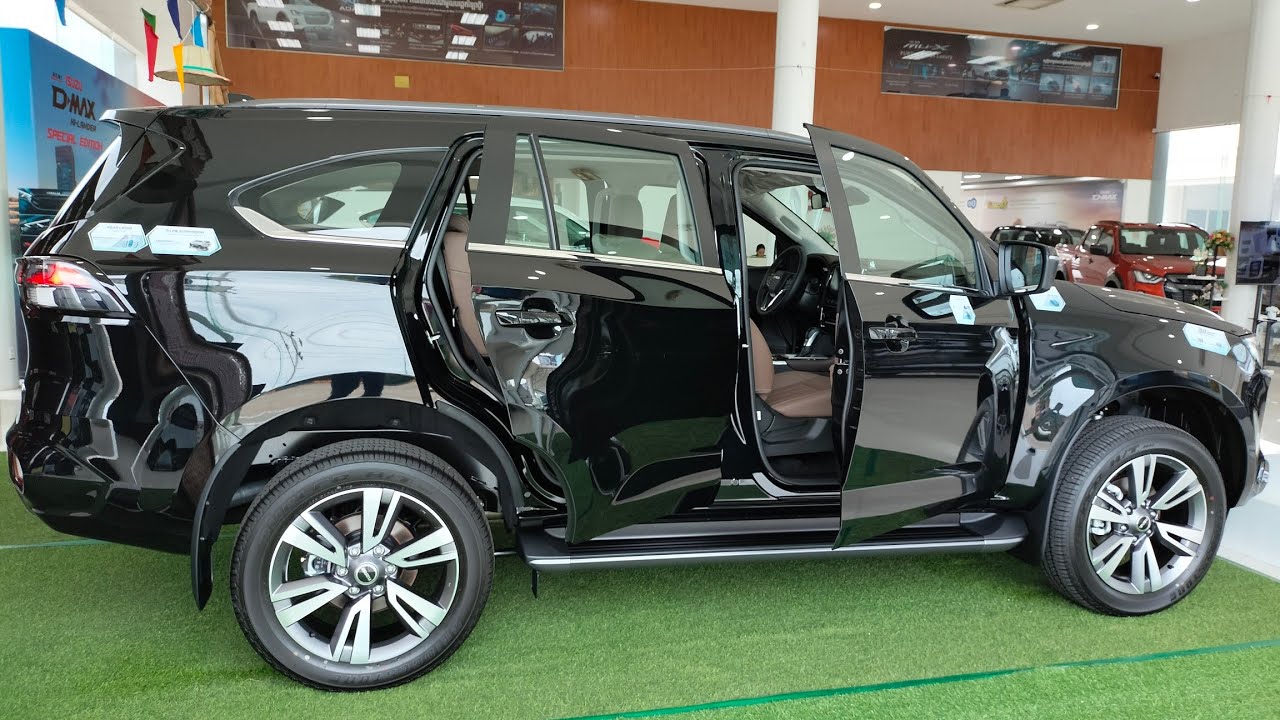 First Look! ISUZU MU-X 2024 Revolution - Black Color | exterior and ...