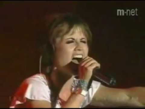 The Cranberries - Stars Live (Korea-19/08/2002)