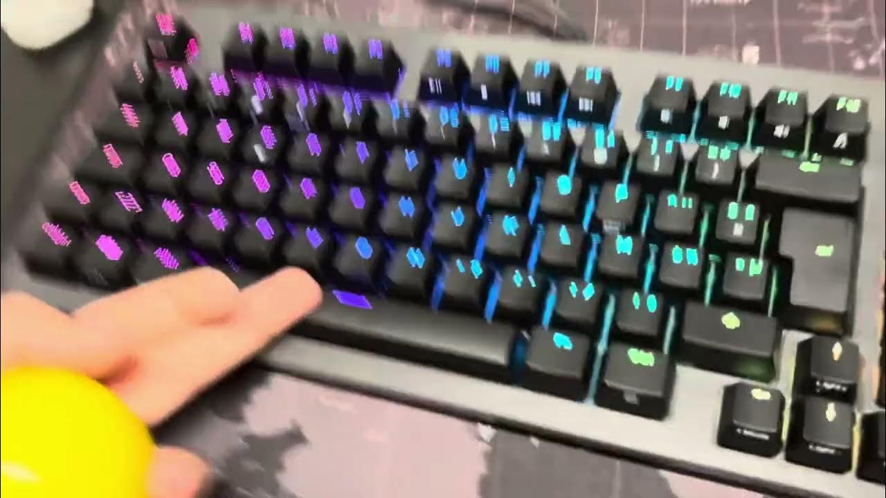 Ma toute première vidéo, je vous présente mon setup Gaming - YouTube