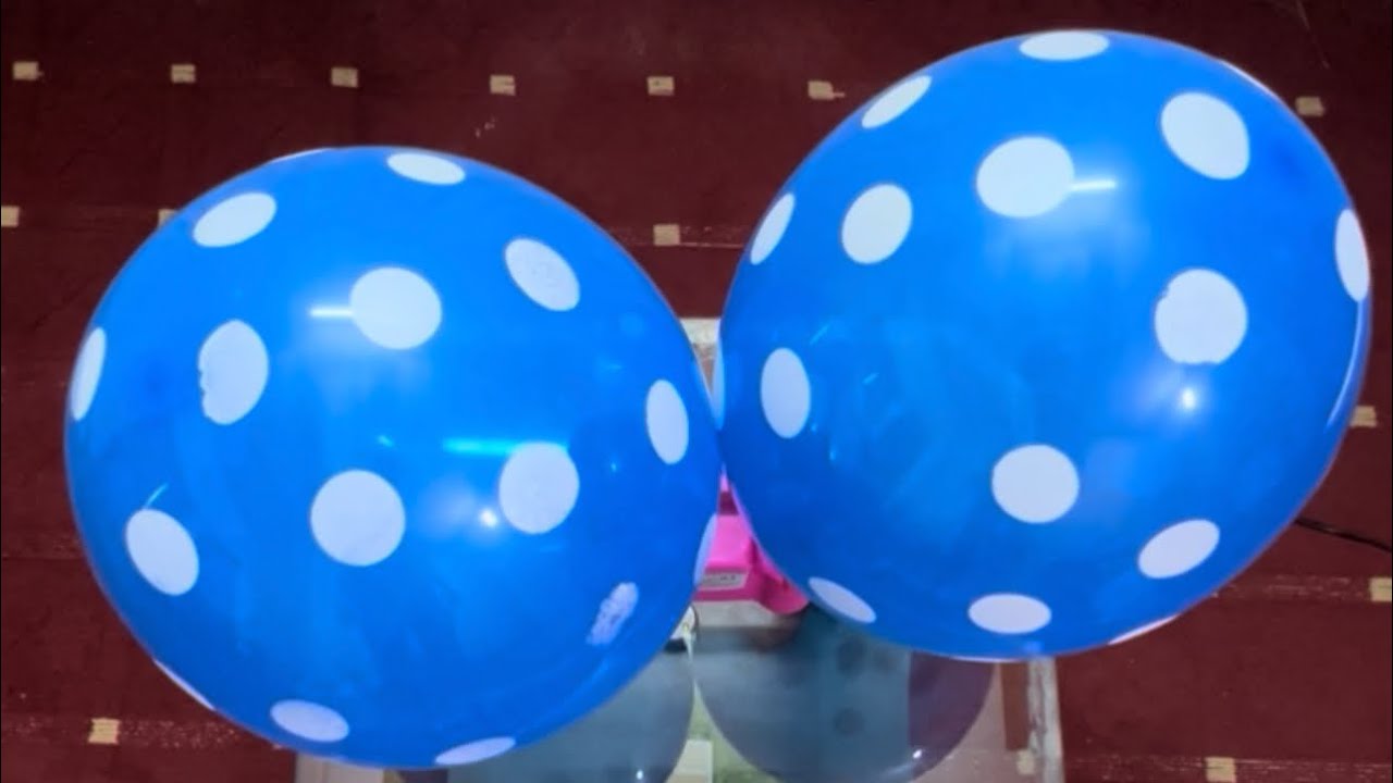 Blue Balloons popping #viralvideo - YouTube
