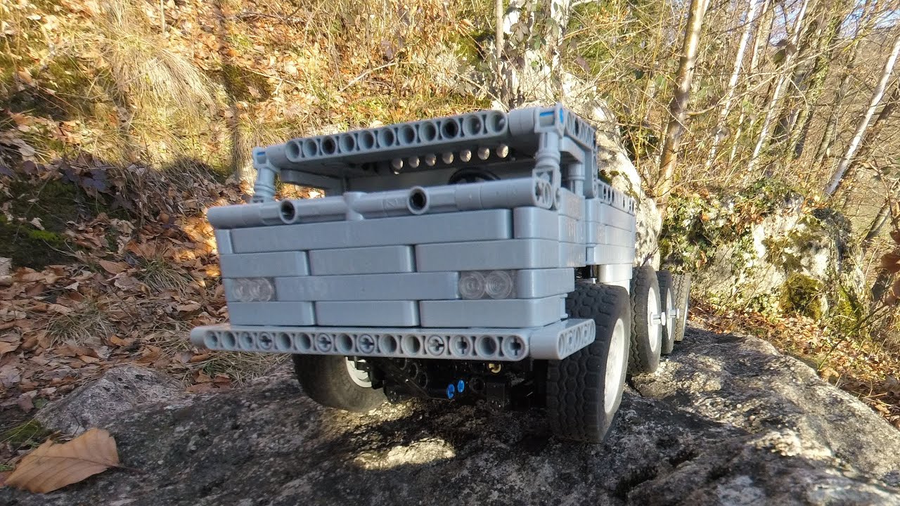 LEGO Technic ZIL-135 - YouTube