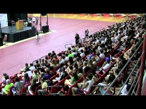 Make It Rain Cameron Tummel Body Percussion 600 People.mov - YouTube