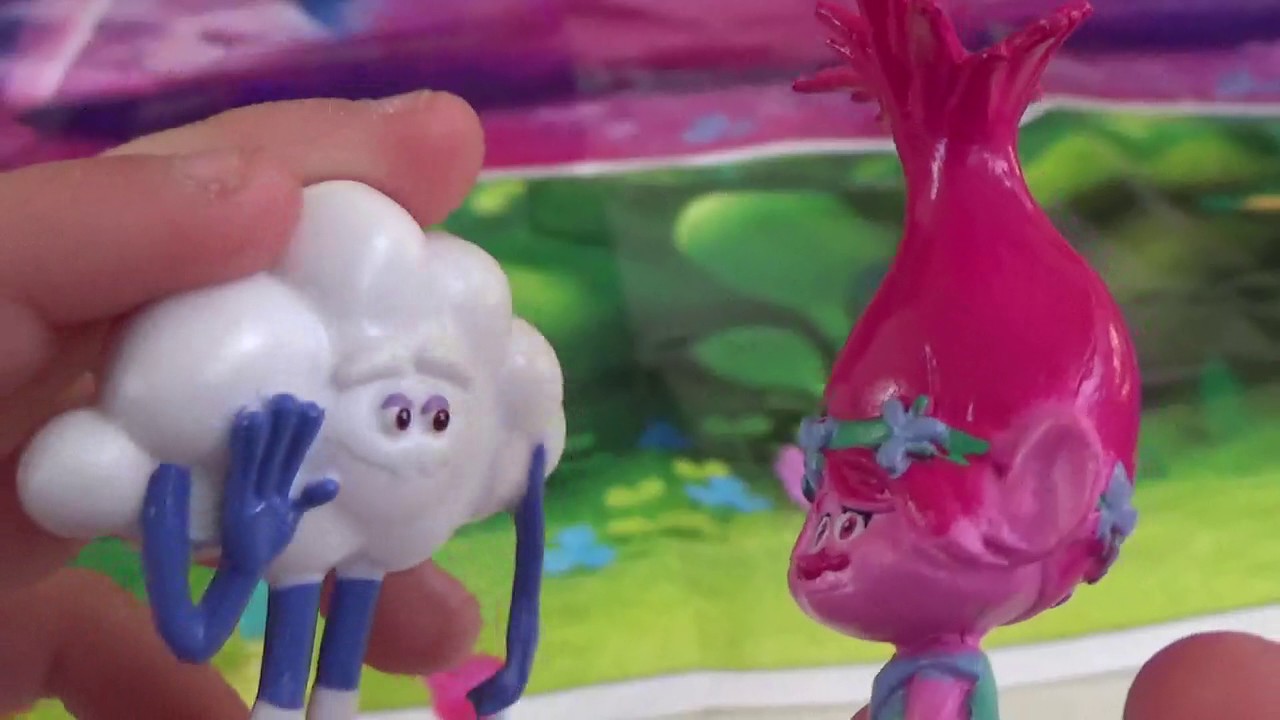 Trolls Poppy introducing her friends!!! - YouTube