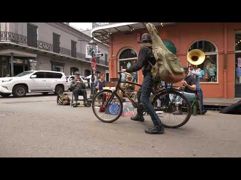 Cushion Foot Stomp 4K Tuba Skinny busking in NOLA. #tubaskinny2025 #tuba