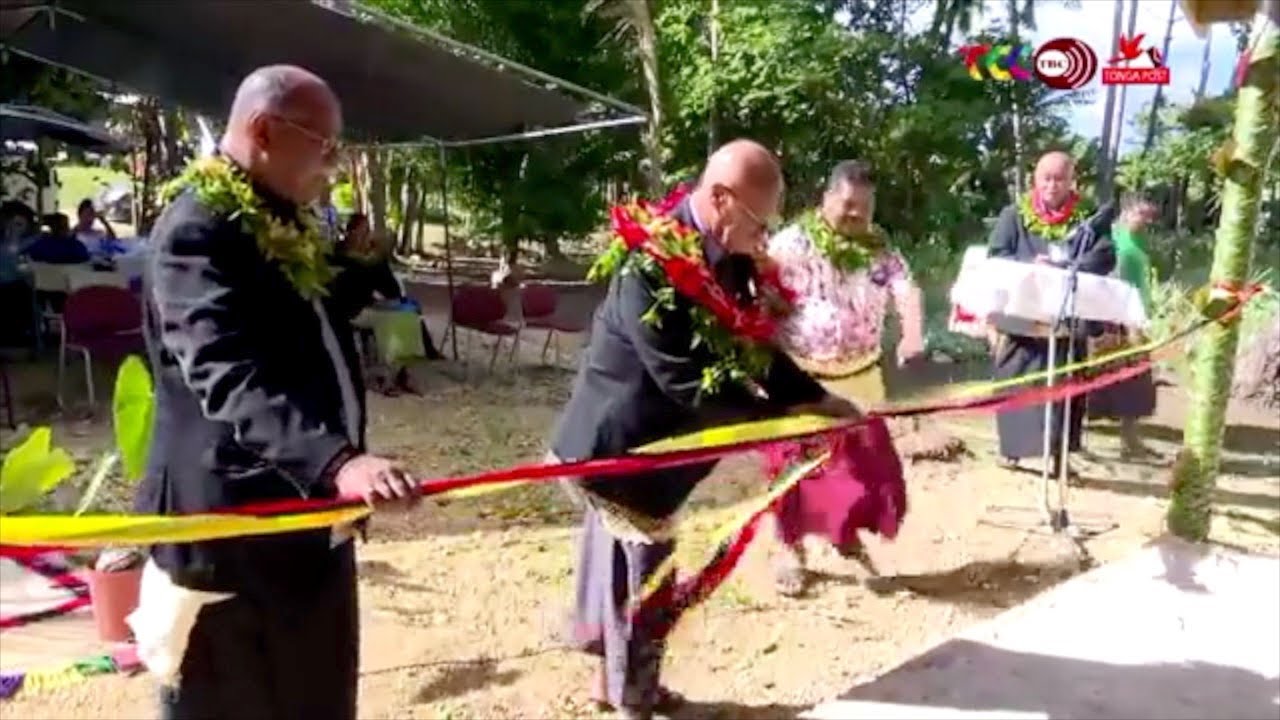 German Honorary Consulate Gifts to Tonga National Youth Congress - YouTube