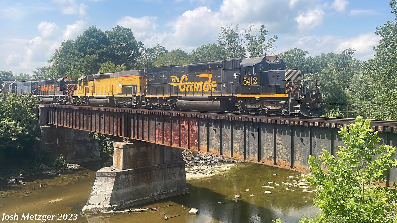 WLE 228-20 w/ WLE SD40T-2s #’s 5412 and 5411 and WLE SD40-2s #’s 7008 ...