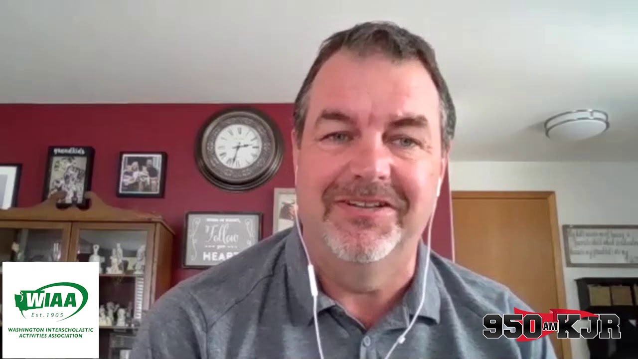 WIAA Executive Director Mick Hoffman with 950 KJR’s Ian Furness - YouTube