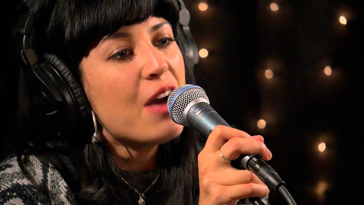 Jessica Hernandez & The Deltas - Dead Brains (Live on KEXP) - YouTube