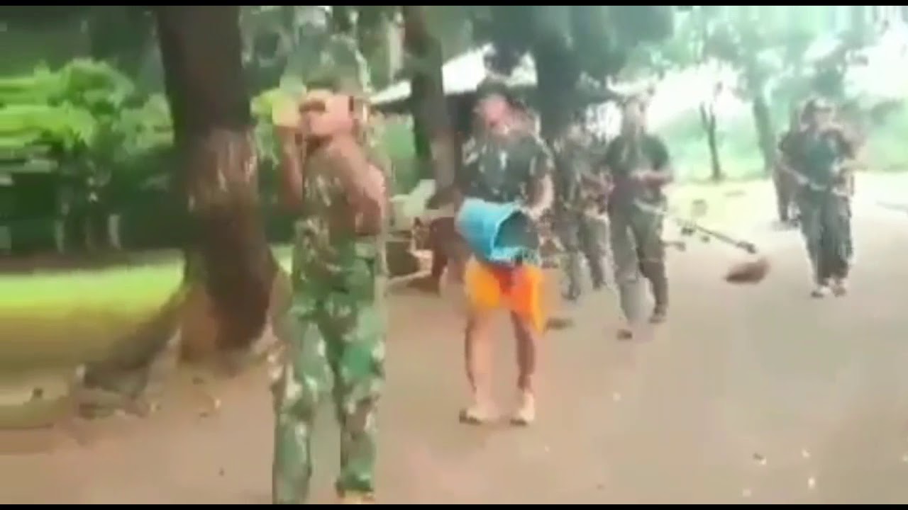 VIDEO LUCU..,TENTARA NASIONAL INDONESIA PADA SAAT ACARA PARADE DAN ...