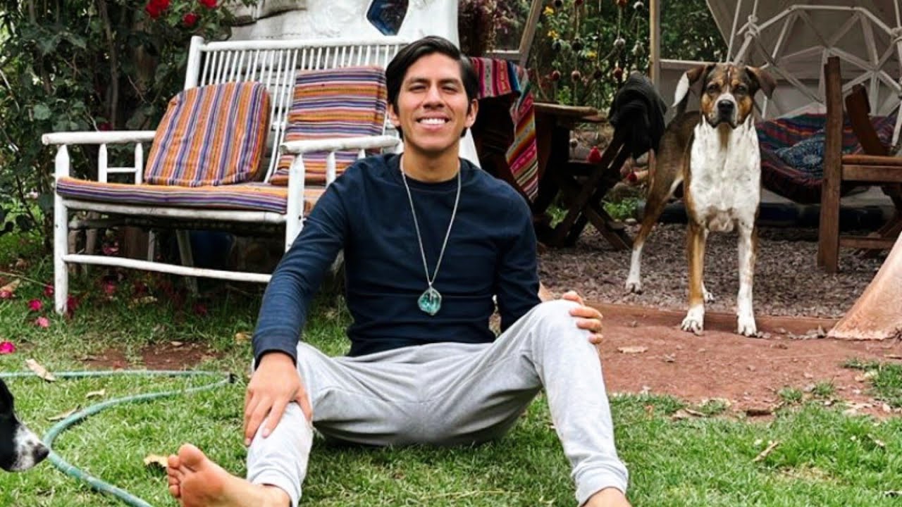 Espejos invisibles por Ana Rodríguez y Samuel Valdivia - YouTube