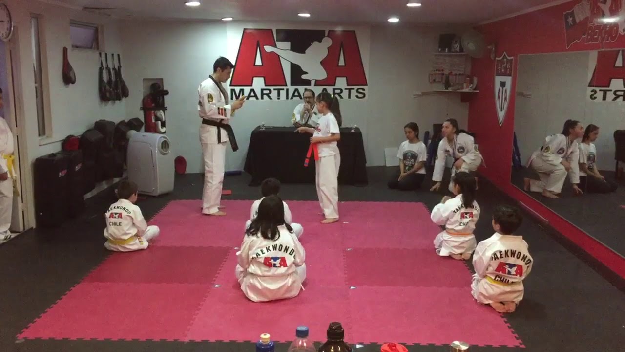 Prueba Ata bekho Taekwondo cinturón Rojo - YouTube