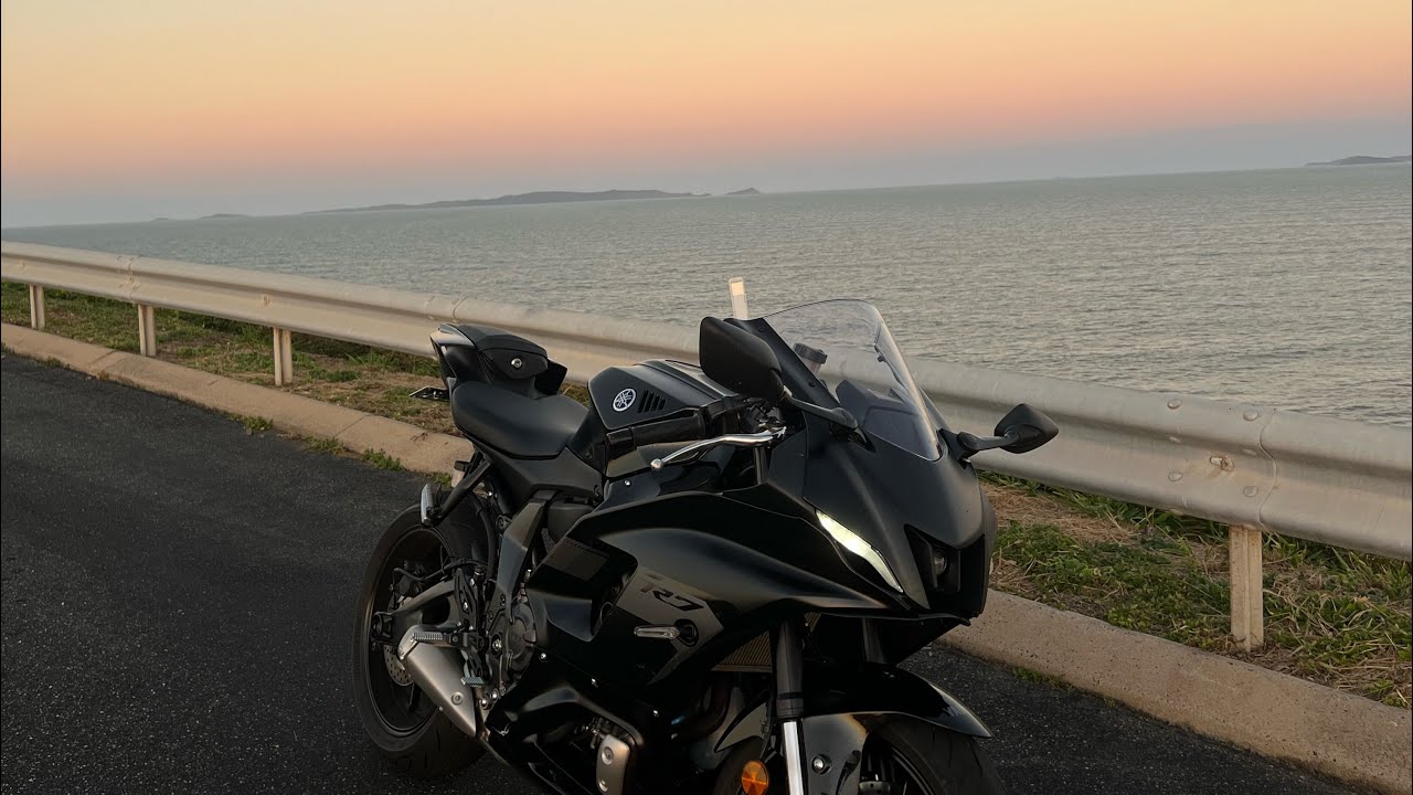 SUNSET RIDE - YAMAHA R7 POV 4k - YouTube