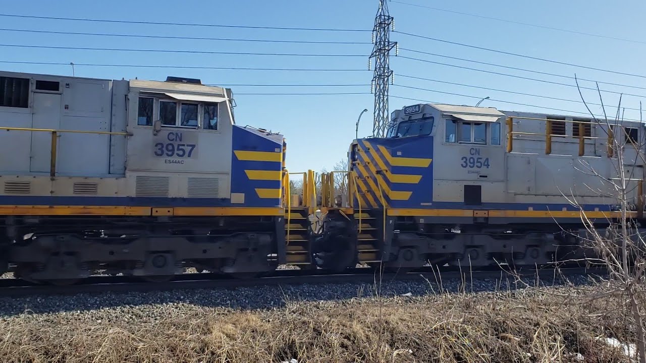 TRAINS CN Freight With Four Engines at Baie D'Urfe With Elton McFall ...