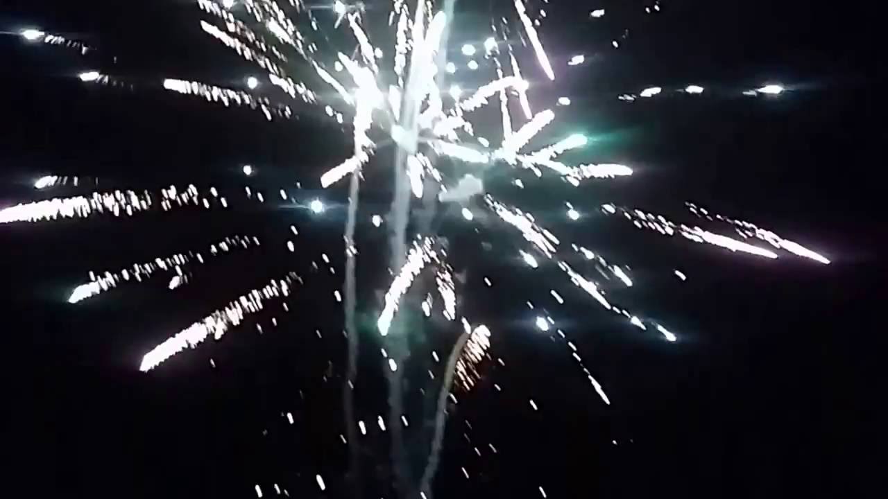Flipping the Bird by Supreme Fireworks. 500 gram cake. - YouTube