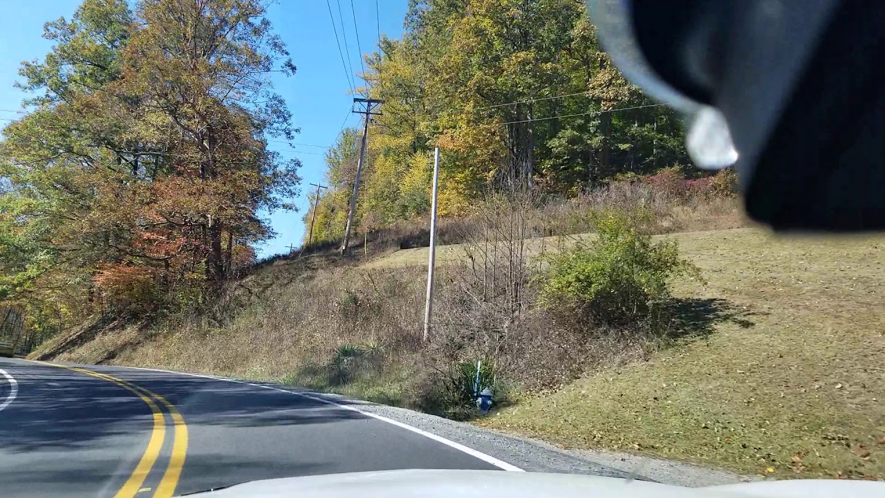 A few twists and turns on the WV Hellbender - YouTube