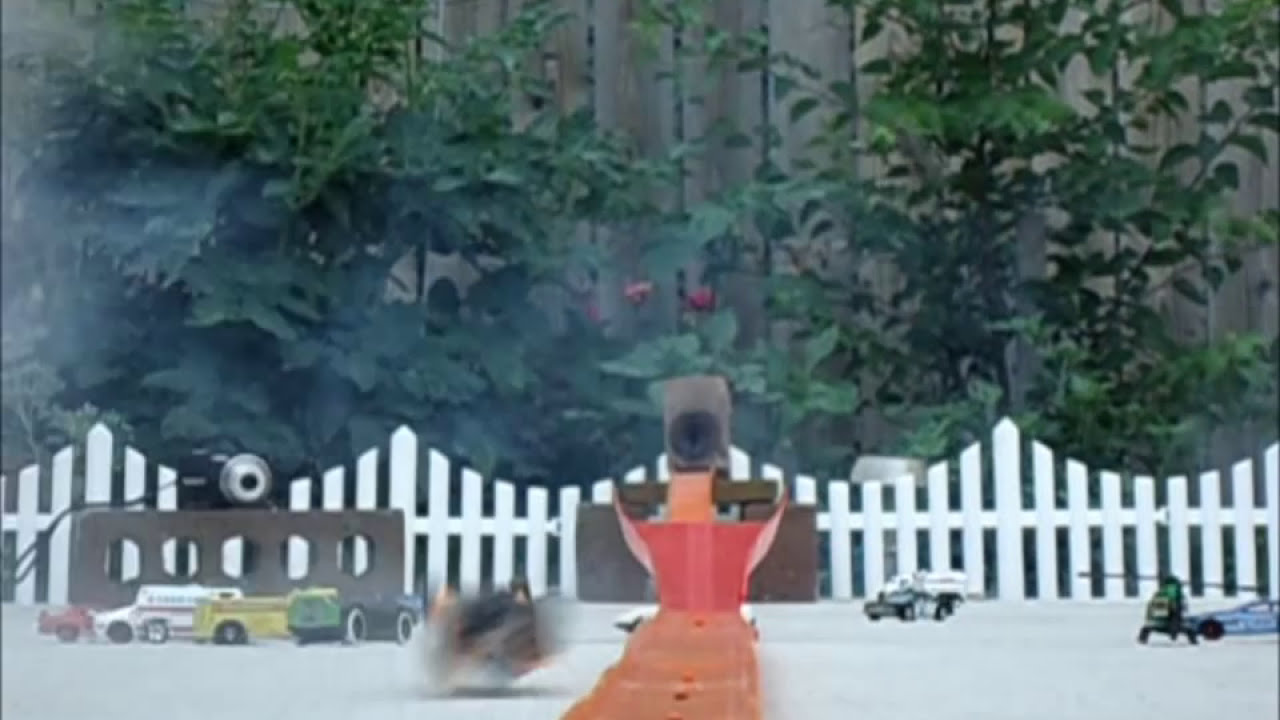 Hot Wheels Rocket Fire on Fire - YouTube