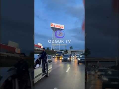 Bursa'da yaşayan Diyarbakırlılar Amedspor'un şampiyonluğu sonrası şehirde kutlama yaptı 🏆