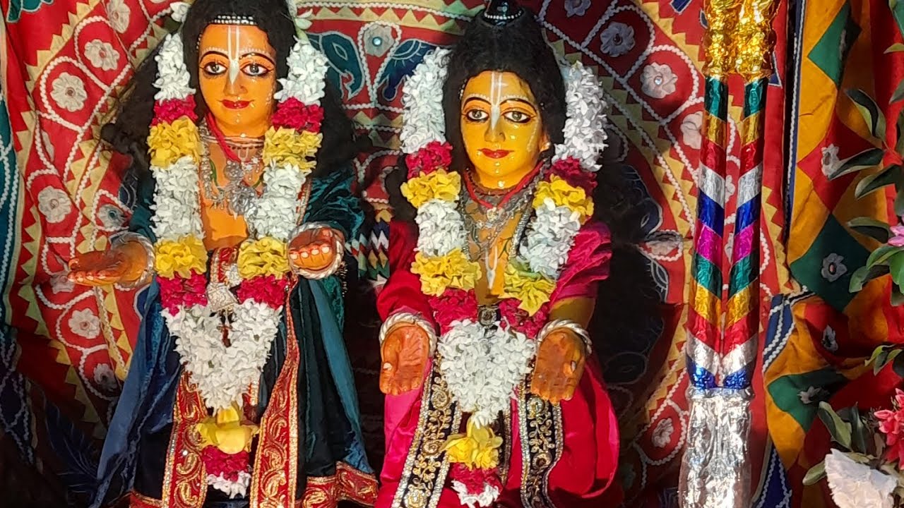 Akhand HARINAM sangkirtan me SriSriman Nitaichand aur Srisri Goursundar ...