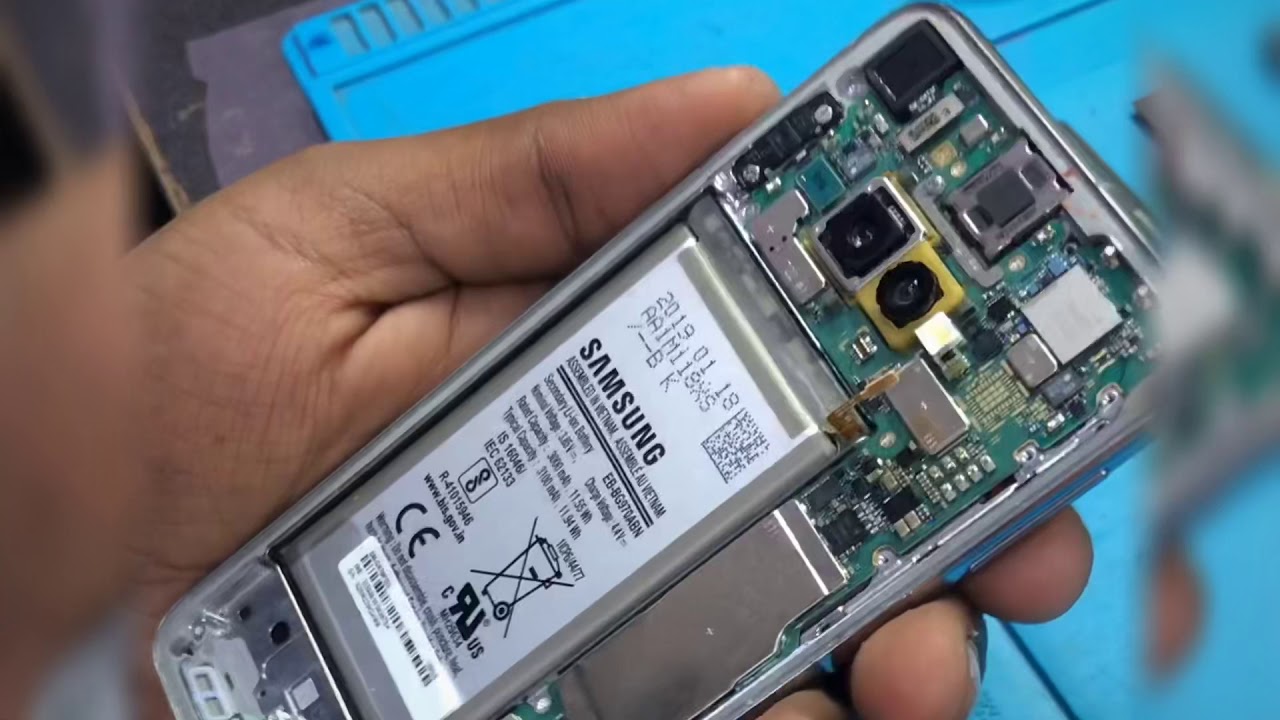 Mobile screen replacement - YouTube