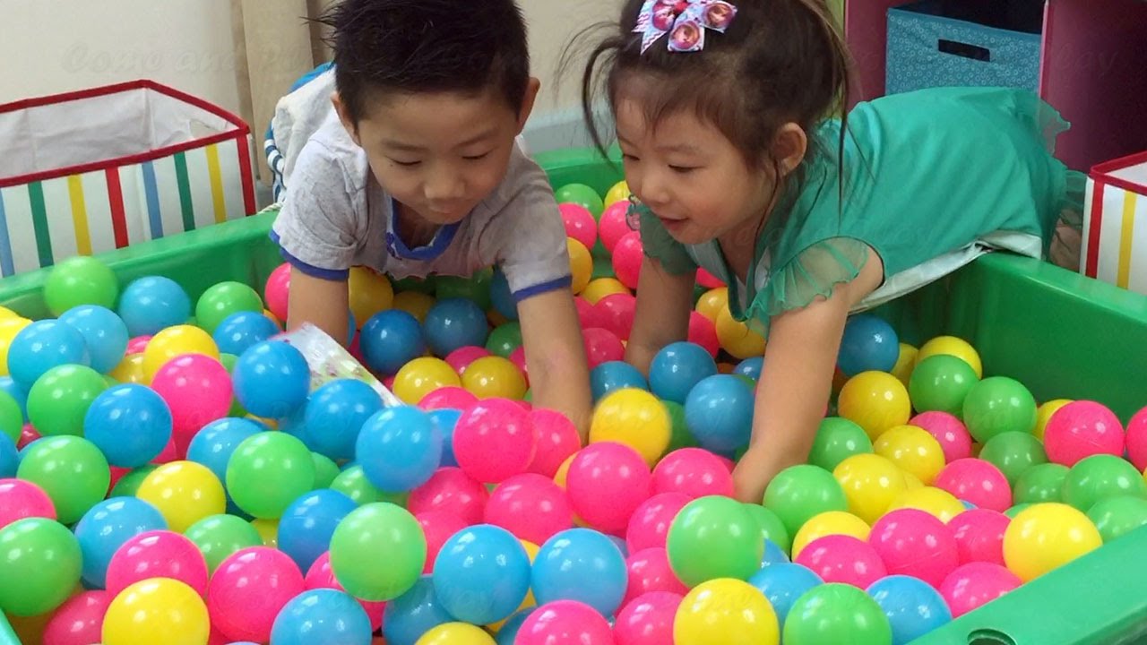 Surprise Toys Ball Pit Challenge Part 1 Minions Star Wars Palace Pets ...