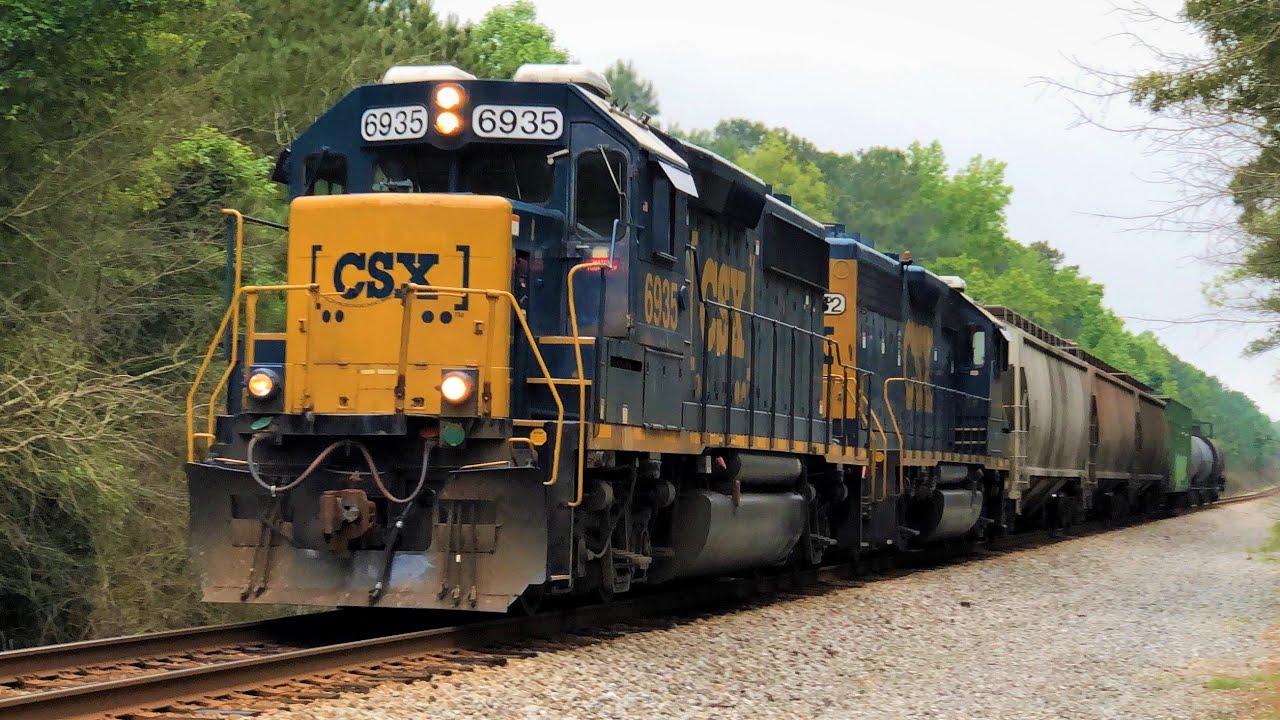 CSX F713 and T315 in the Morning - YouTube
