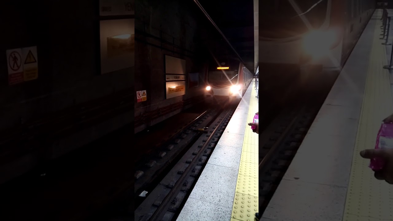 Marmaray train at Yenikapı station, Istanbul - YouTube