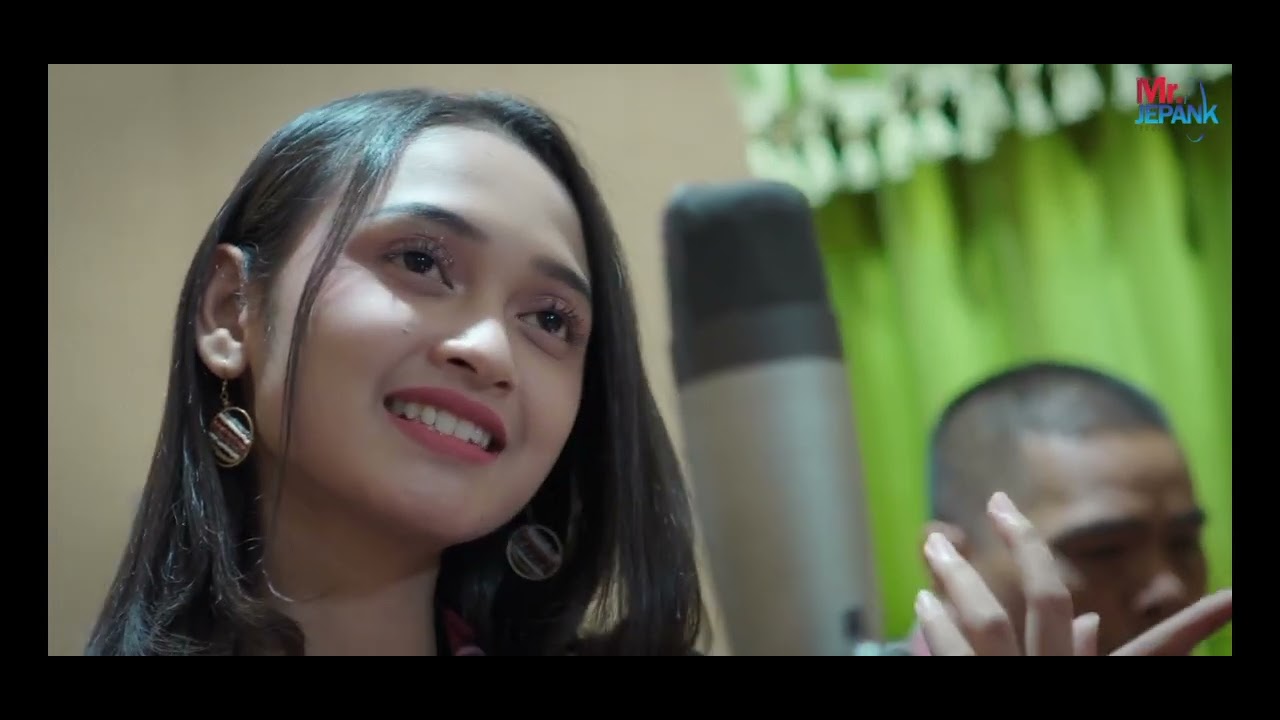 GEMES Dewi Yan, Karya Riyan To. - YouTube