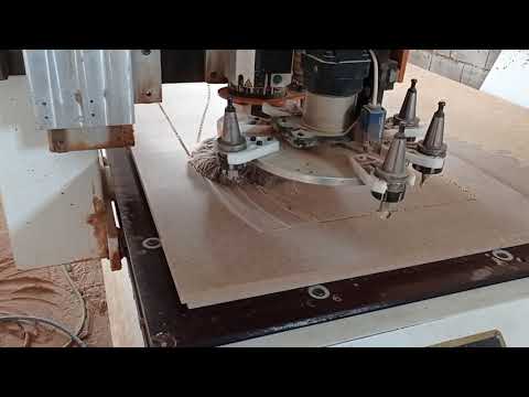 Cnc makinesi üzerinde kapı oyma #Cnc #kapınasılyapılır