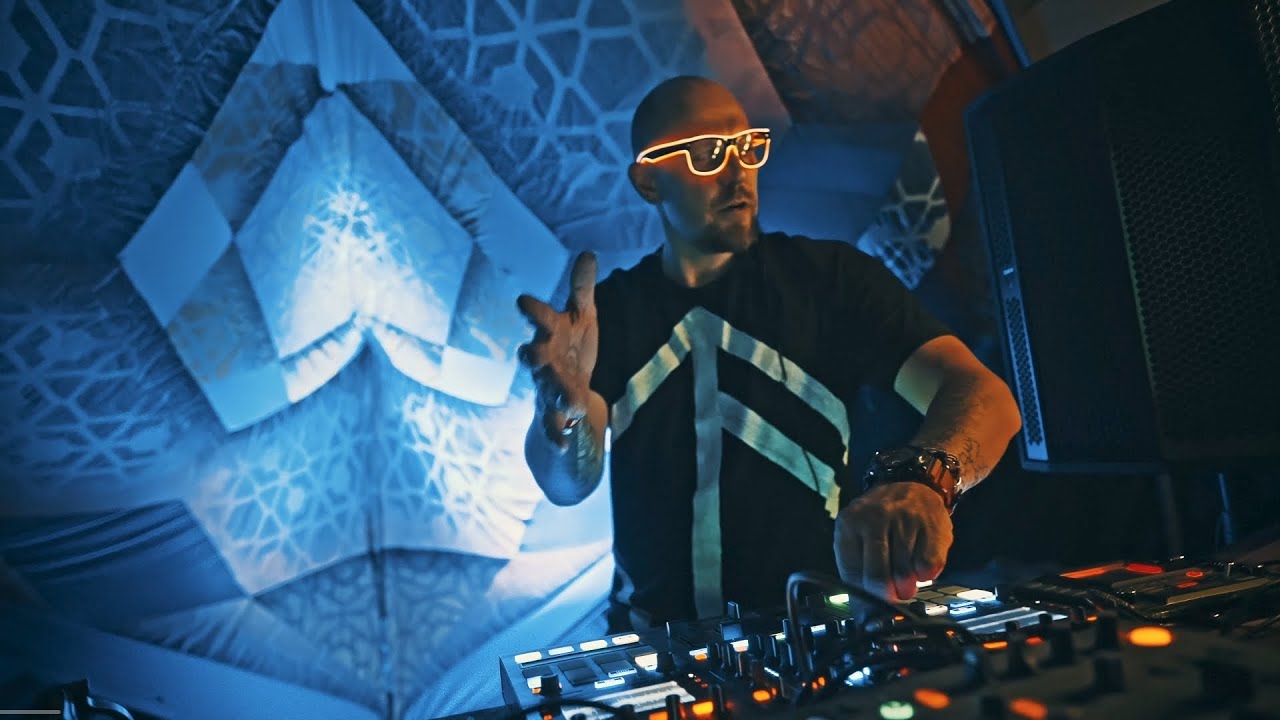 Почти полный downtempo tribal psytrance dj set ,с мероприятия CHAKRA ...