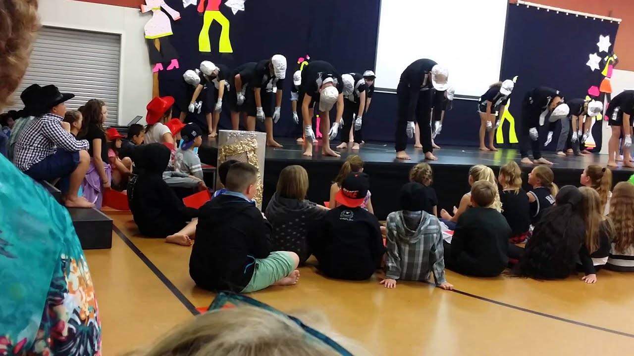 glamorgan school graduation of year 6 2015 - YouTube